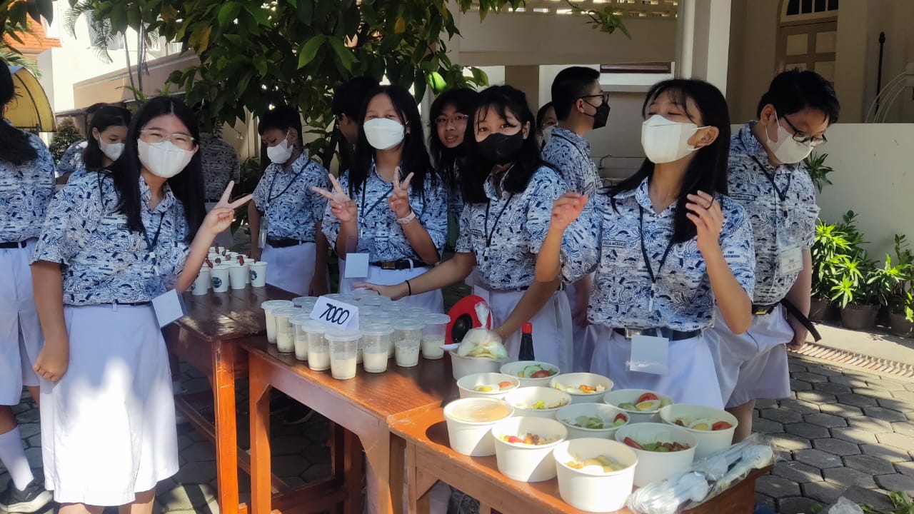 Feature Kelompok 3 7G - SMP Maria Mediatrix