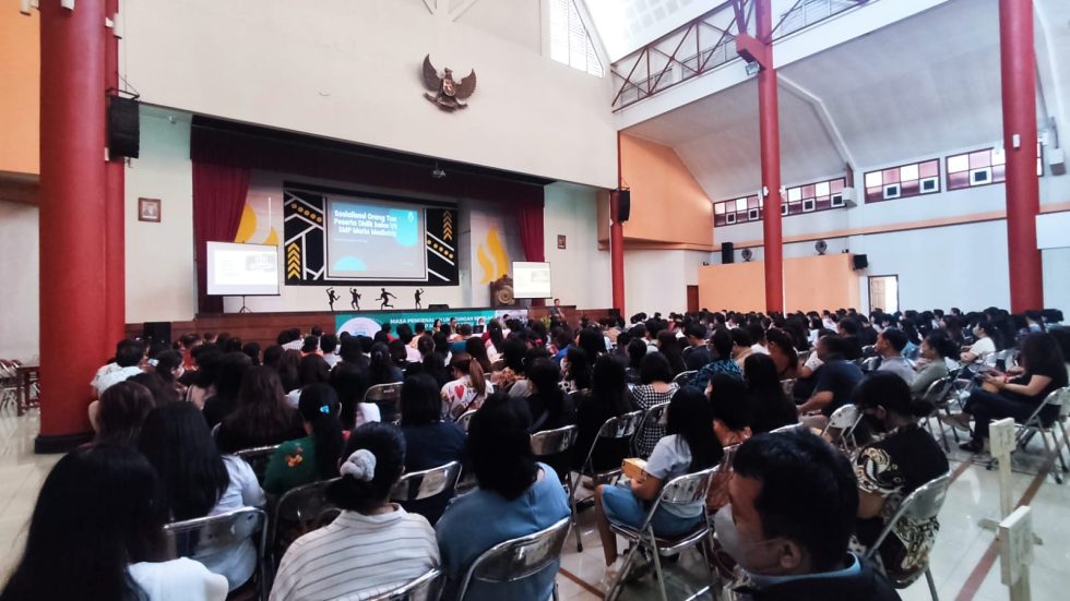 SMP Maria Mediatrix: Membangun Kerja Sama Antara Sekolah dan Orang Tua untuk Pendidikan ...
